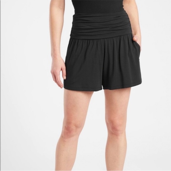 Athleta | Shorts | Athleta Flow With It Short Black Small | Poshmark